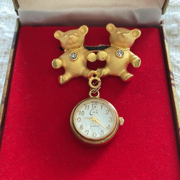 Cache | Jewelry | Cach Vintage Gold Teddy Bear Clock Pinbrooch | Poshmark